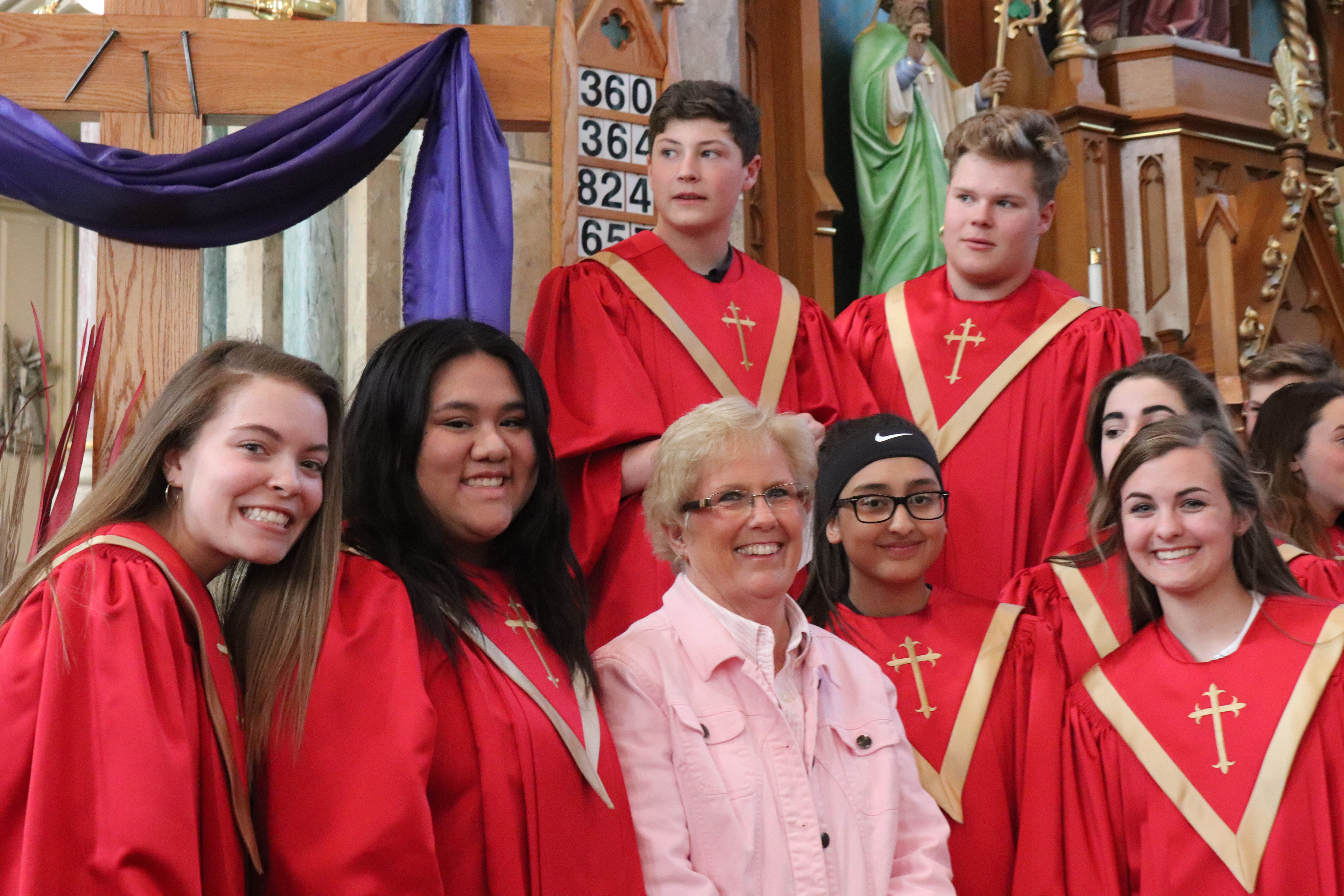 4 HS Choir - Sacred Heart SchoolSacred Heart School